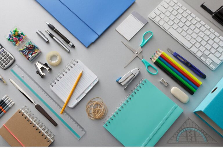 Qué papelería se necesita para una oficina